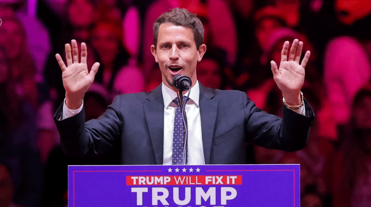 The Trump Campaign Distances Itself from Tony Hinchcliffe’s Joke About ...